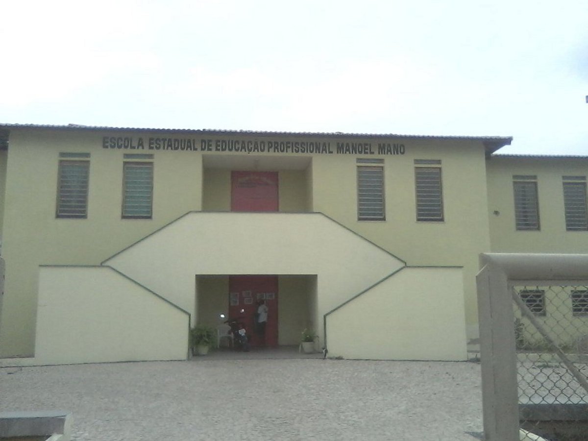 EEEP de Crateús - Manoel Mano - Coordenadoria Regional de ...